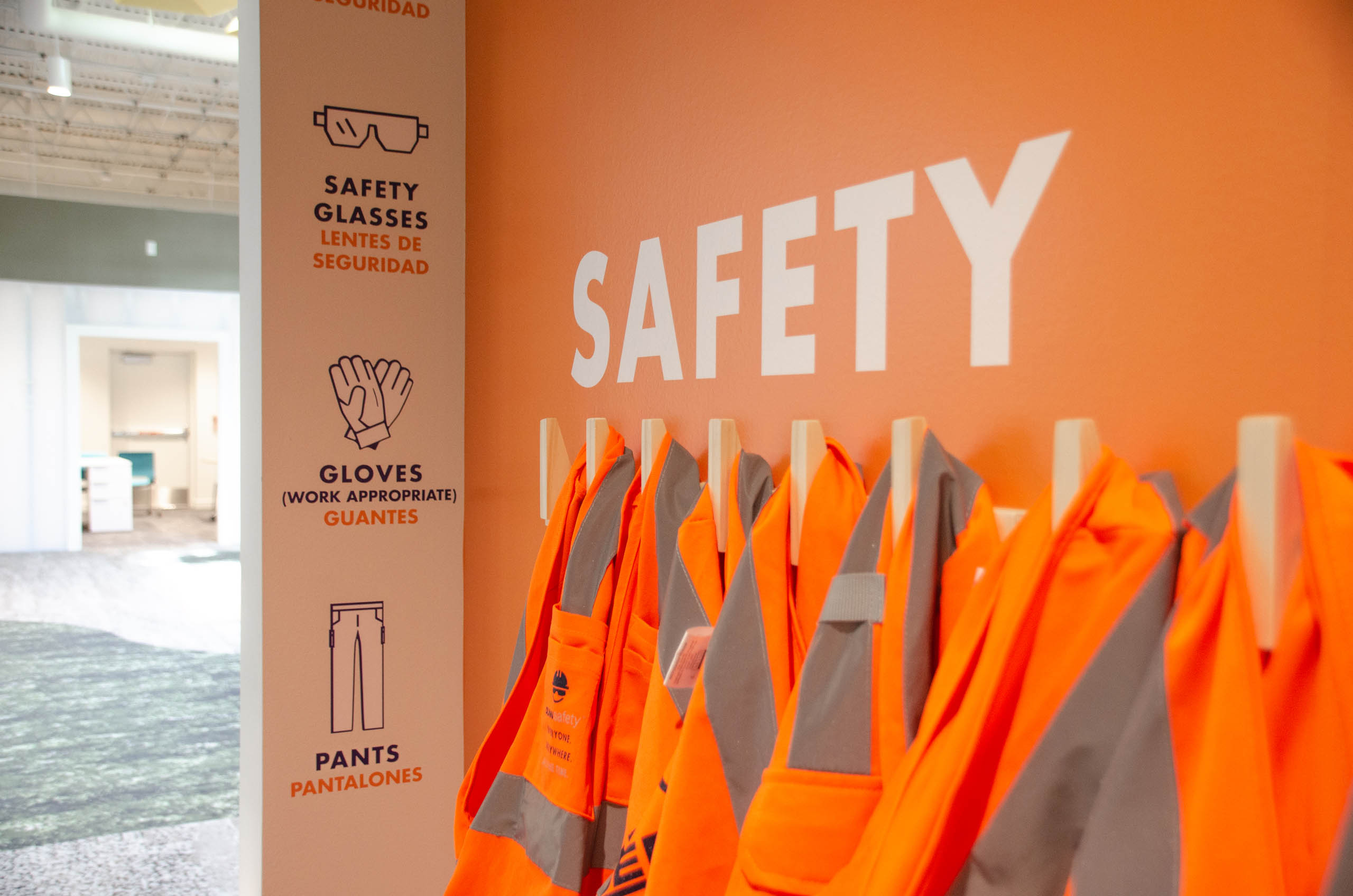 Safety at JE Dunn: A Priority and a Value - Centennial